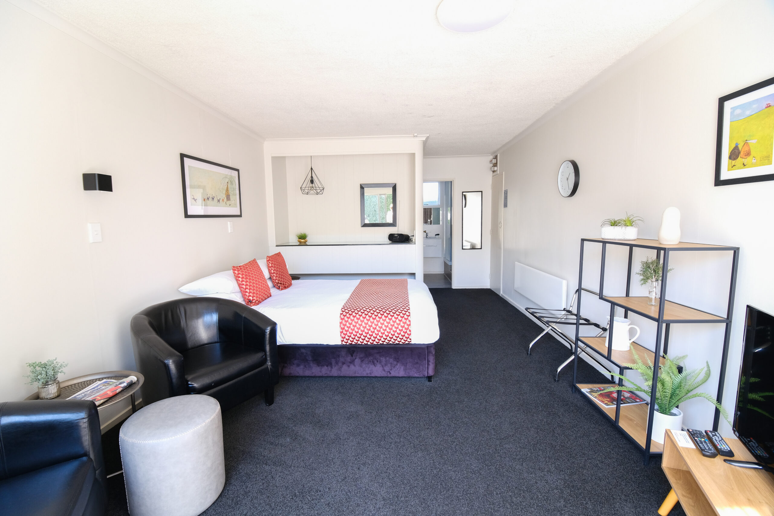 Accommodation - Golden Leaf Apartments