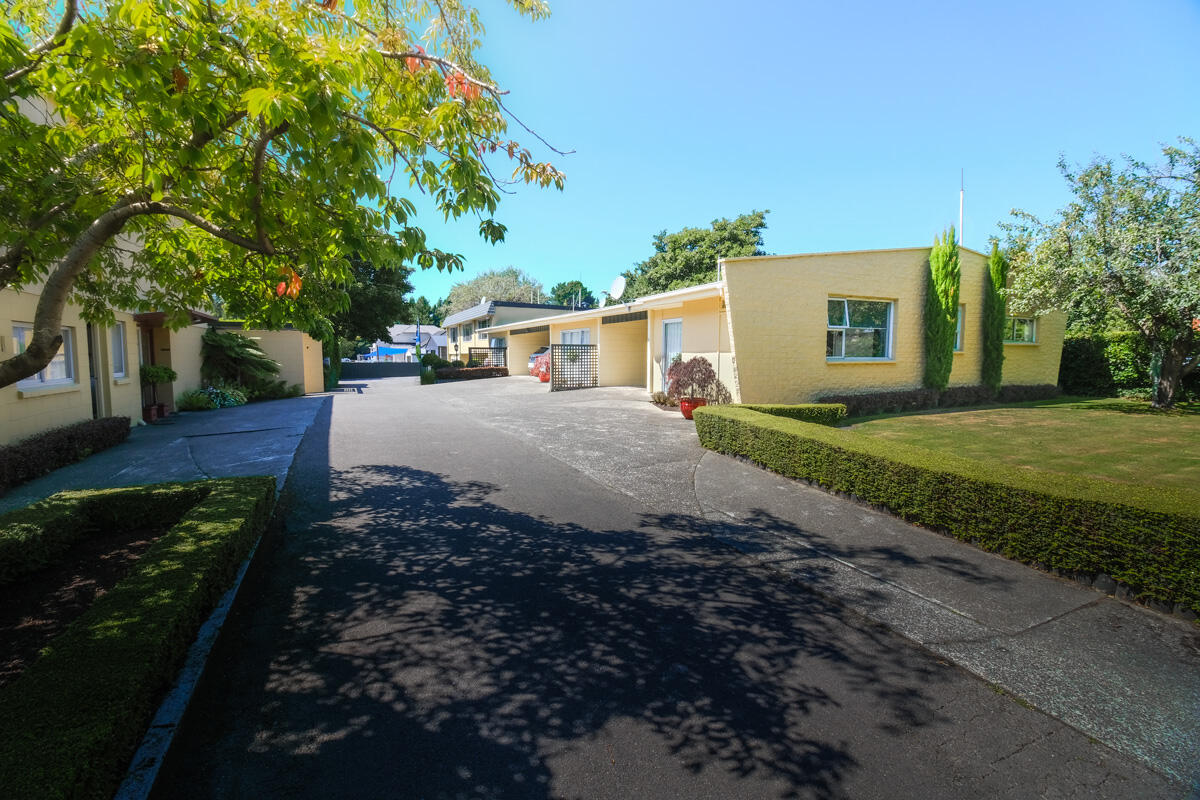 Contact - Golden Leaf Apartments