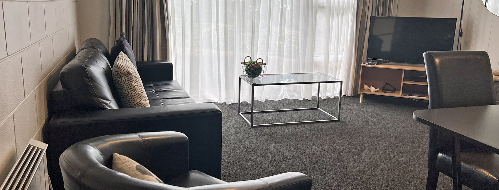 Unit 3 Two-Bedroom Sleeps 5 - Golden Leaf Apartments